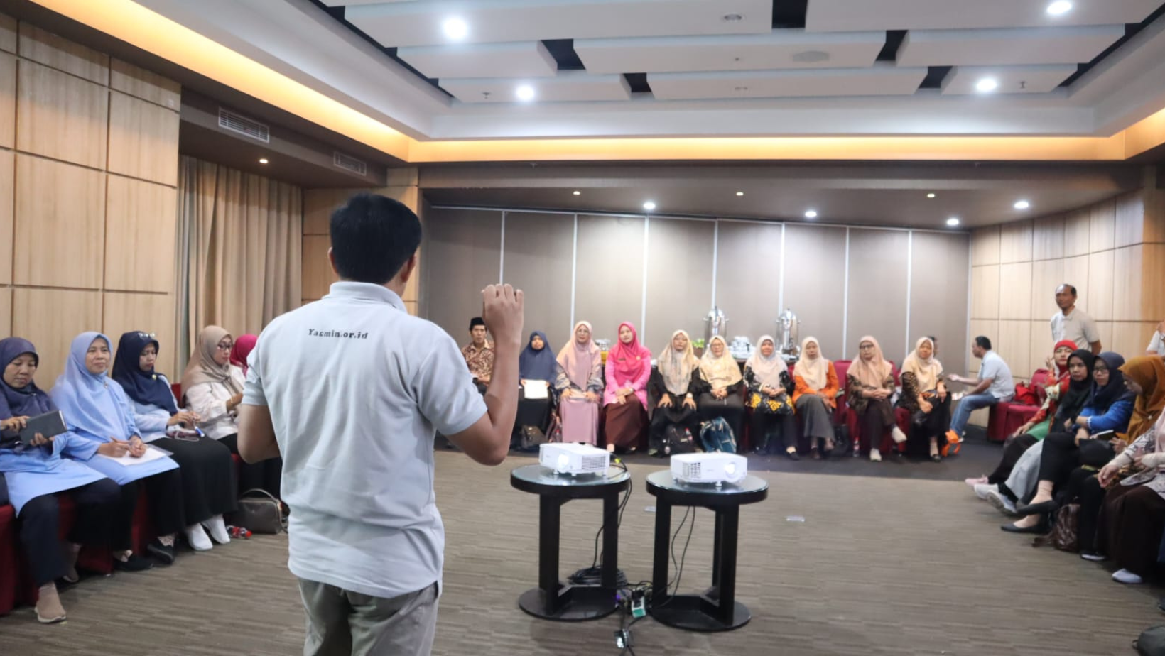 Supervision and Training of Social Financial Literacy and Project ...